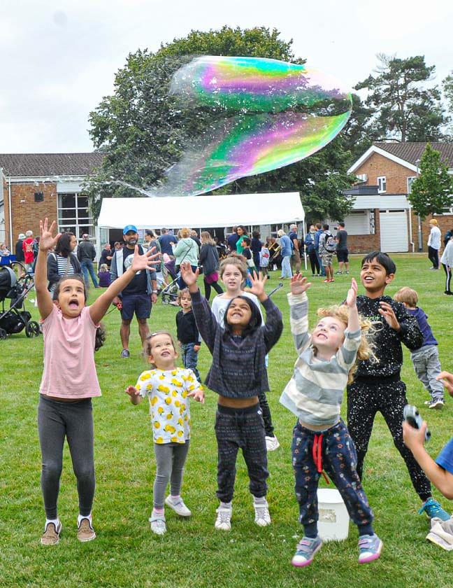 Winnersh Fete’s return is a huge hit and hundreds turn out for fun day ...