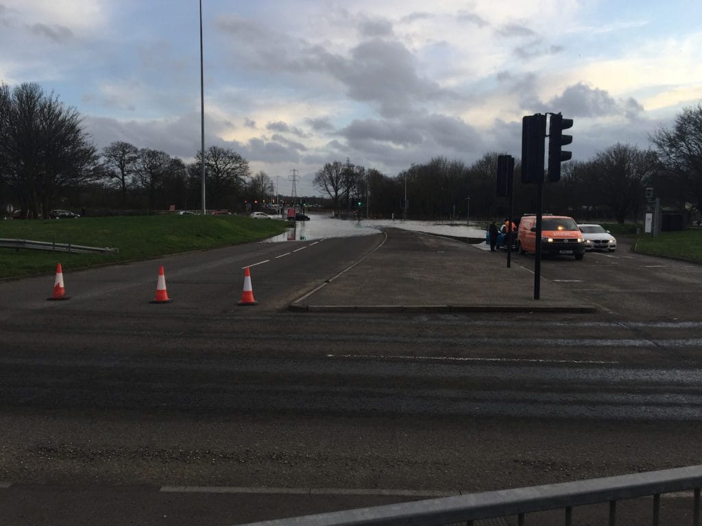 Showcase Roundabout – RAC to the rescue – IMG_2776 – Wokingham.Today