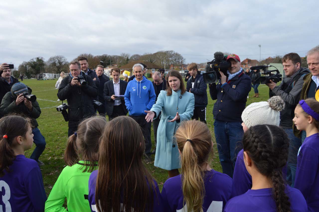 Lib Dem leader Jo Swinson visits Shinfield Rangers and Shinfield ...