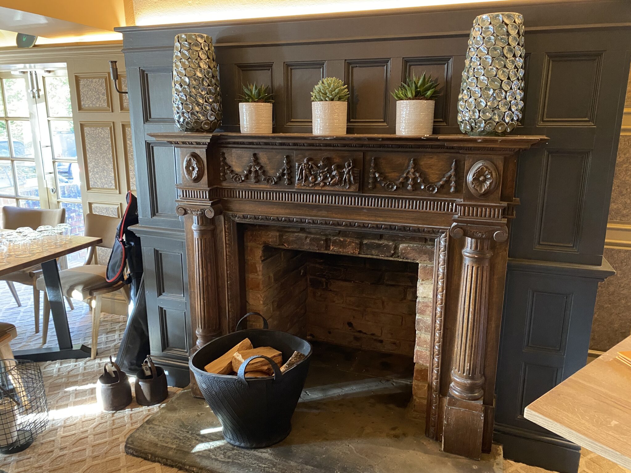 Have a sneak peek inside Wokingham’s newest pub, The Foundry Bell ...