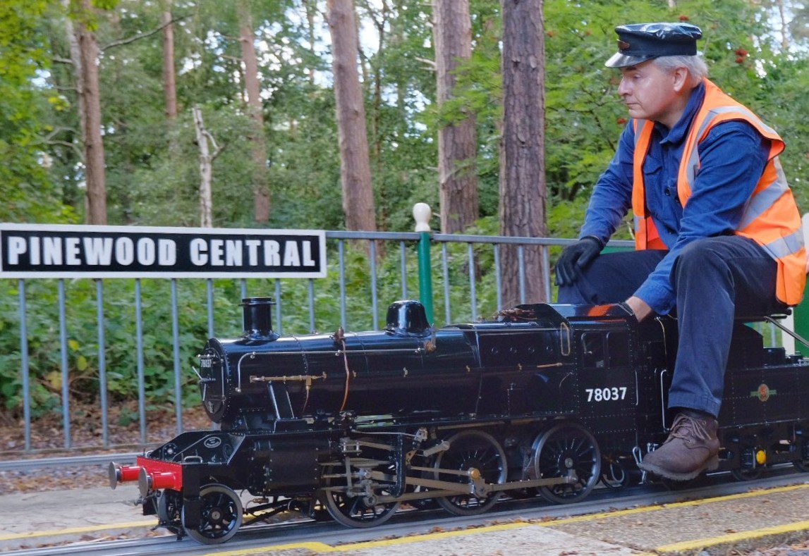 All aboard the Pinewood express – Wokingham.Today