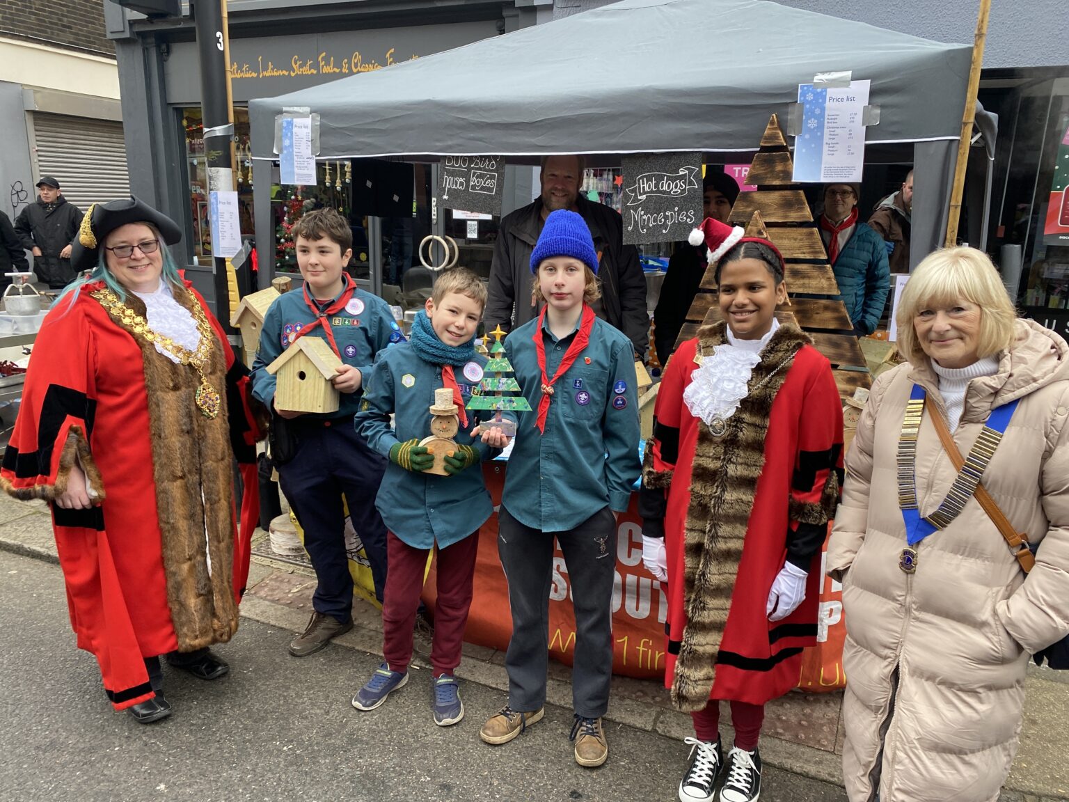 Wonderful, Wokingham turns out to celebrate annual Winter Carnival ...