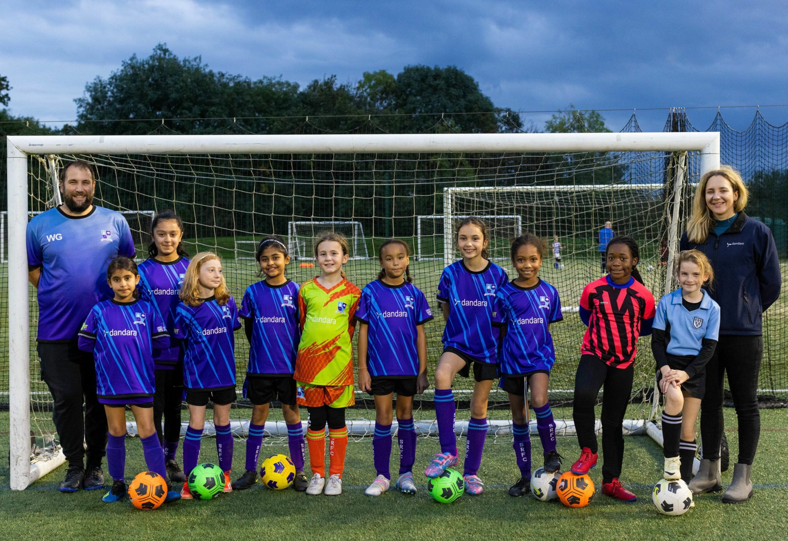 Lionesses score a new kit – Wokingham.Today